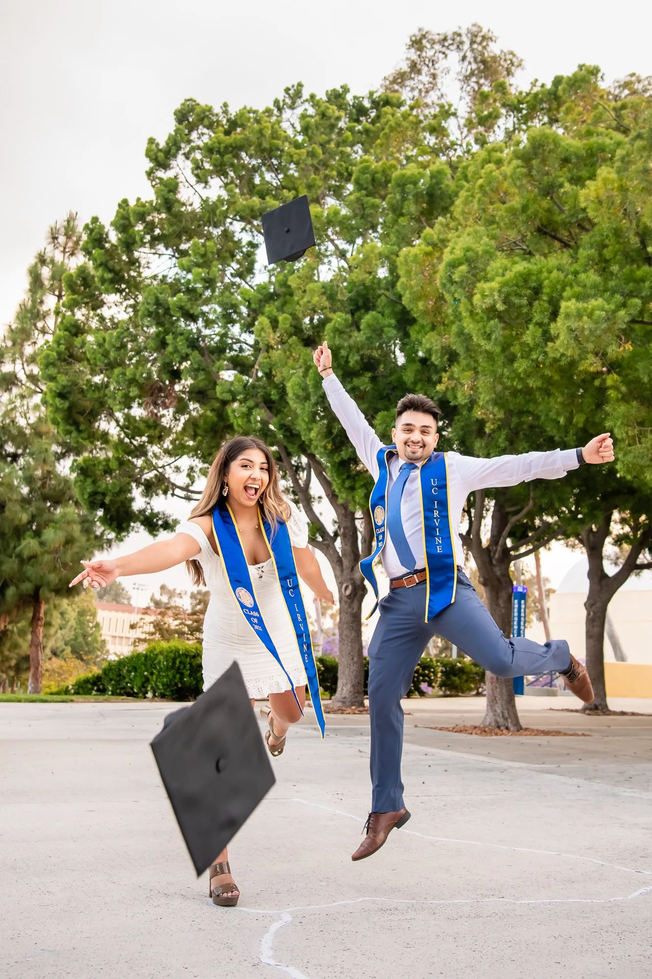 UCI Graduation Photographer — Luzye Photography