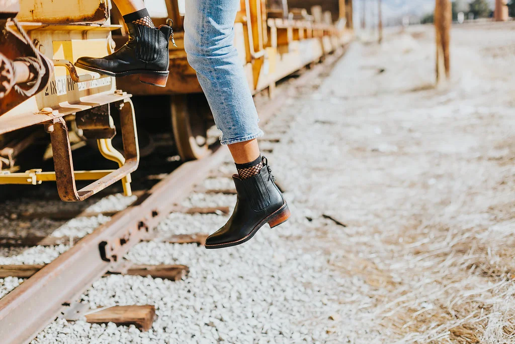 fashion blogger- Laura Tully Wardrobe Stylist Blog — Laura Tully ...