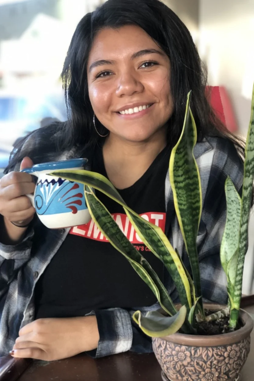 Cafecito Con Carmen: A Story of a Girl Named, Itzel — Adelante Mujeres