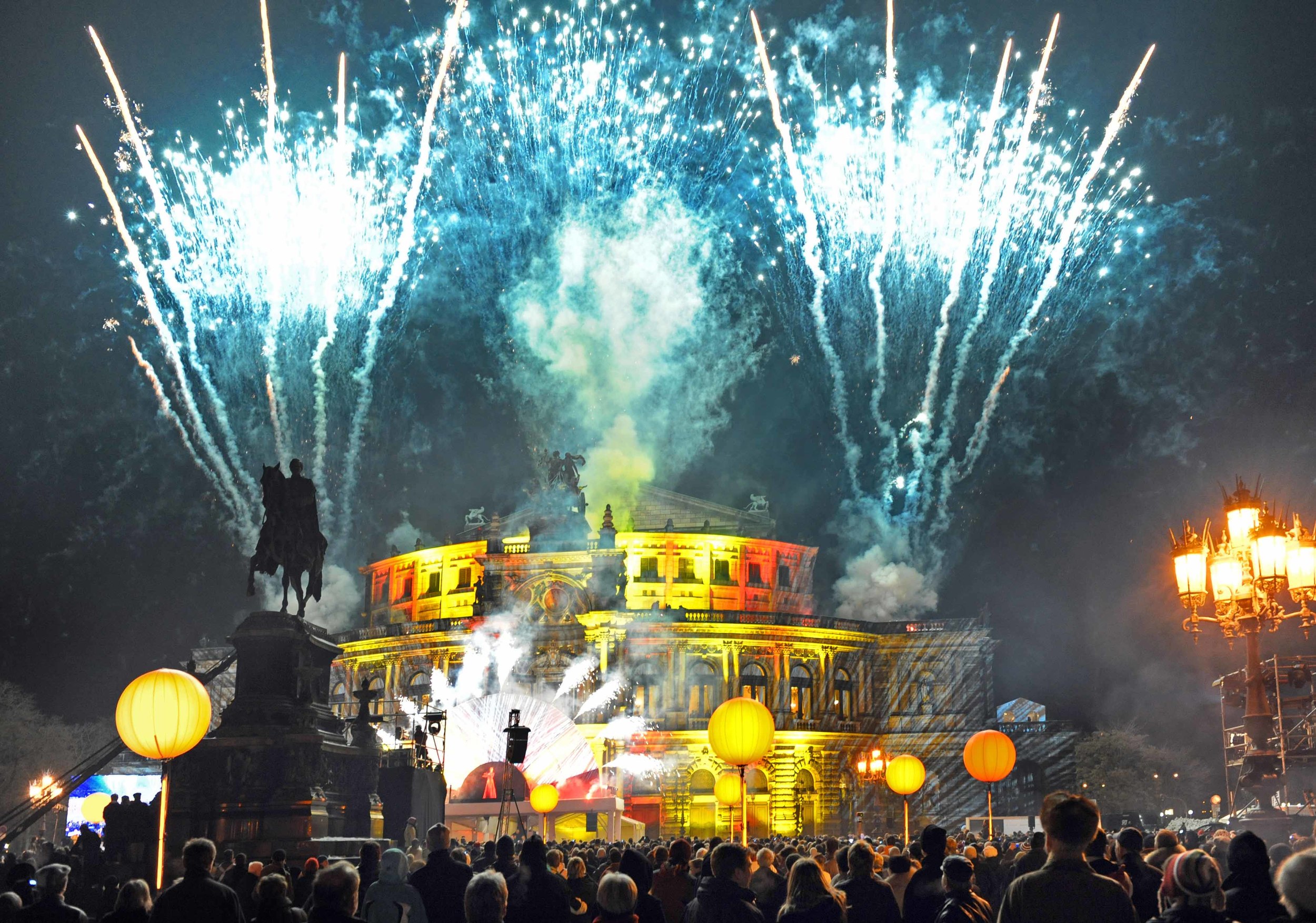 LICHT — Tom Roeder