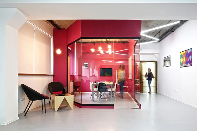 Color psychology in the workplace — b + c Office Interiors