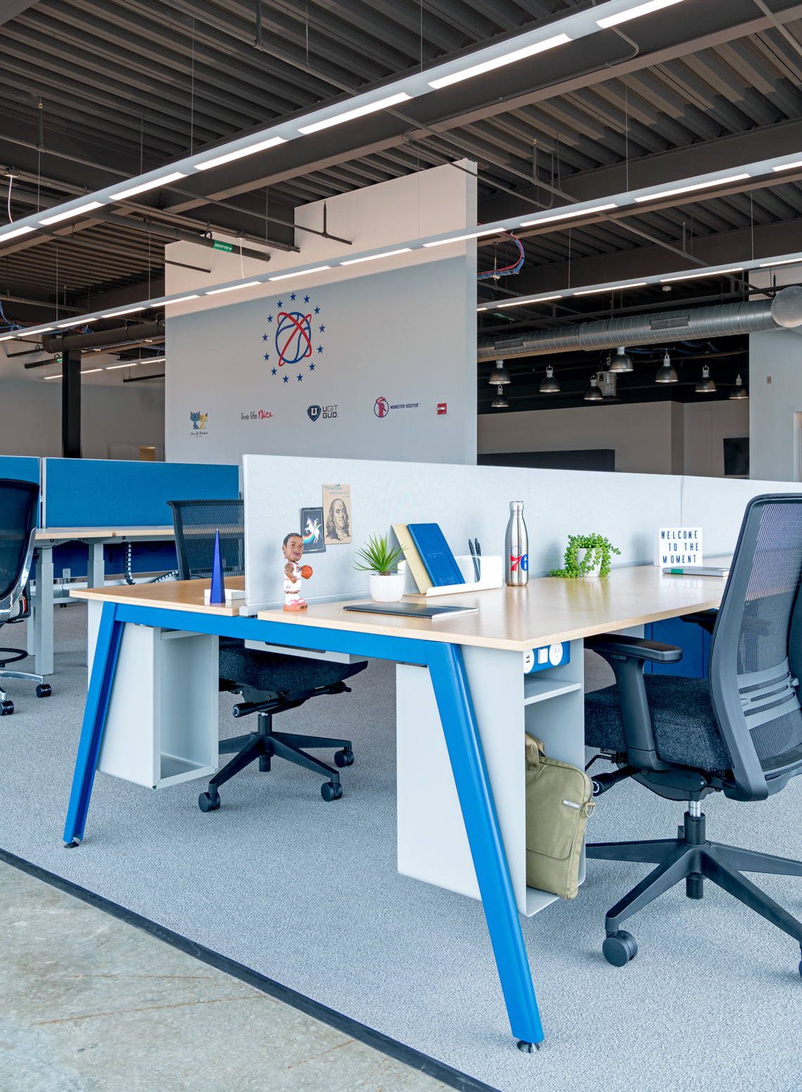 b + c Office interiors Services