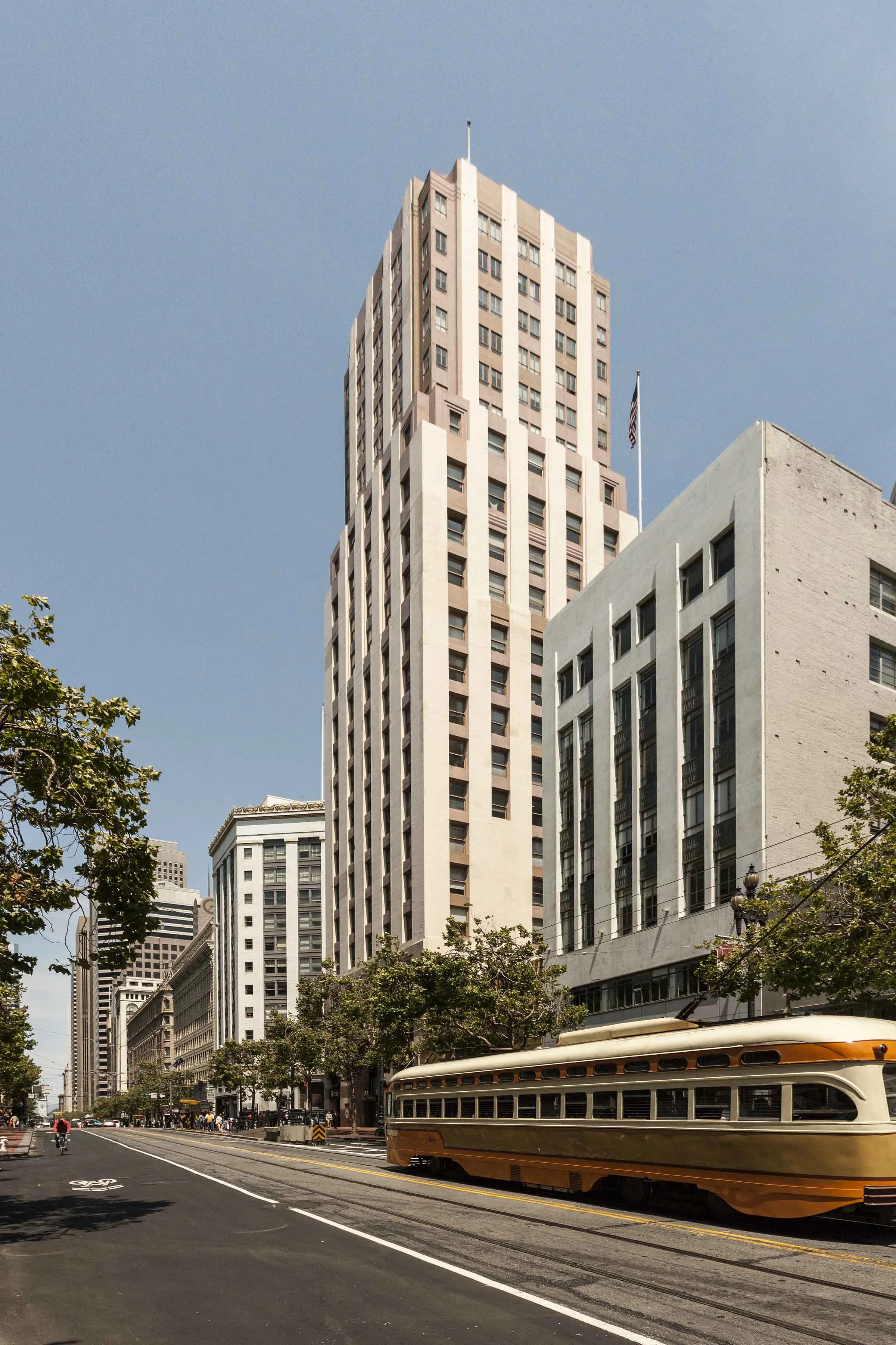 San Francisco's Call Tower. Built in 1898 but was soon badly damaged in ...