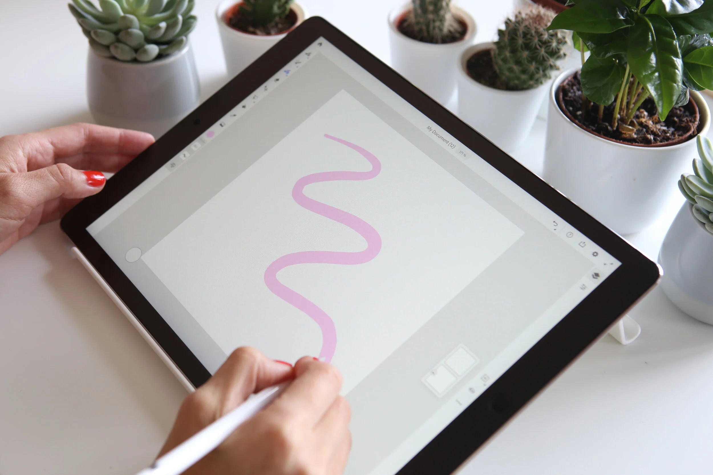 Illustrator for iPad vs. Adobe Fresco vs. Procreate