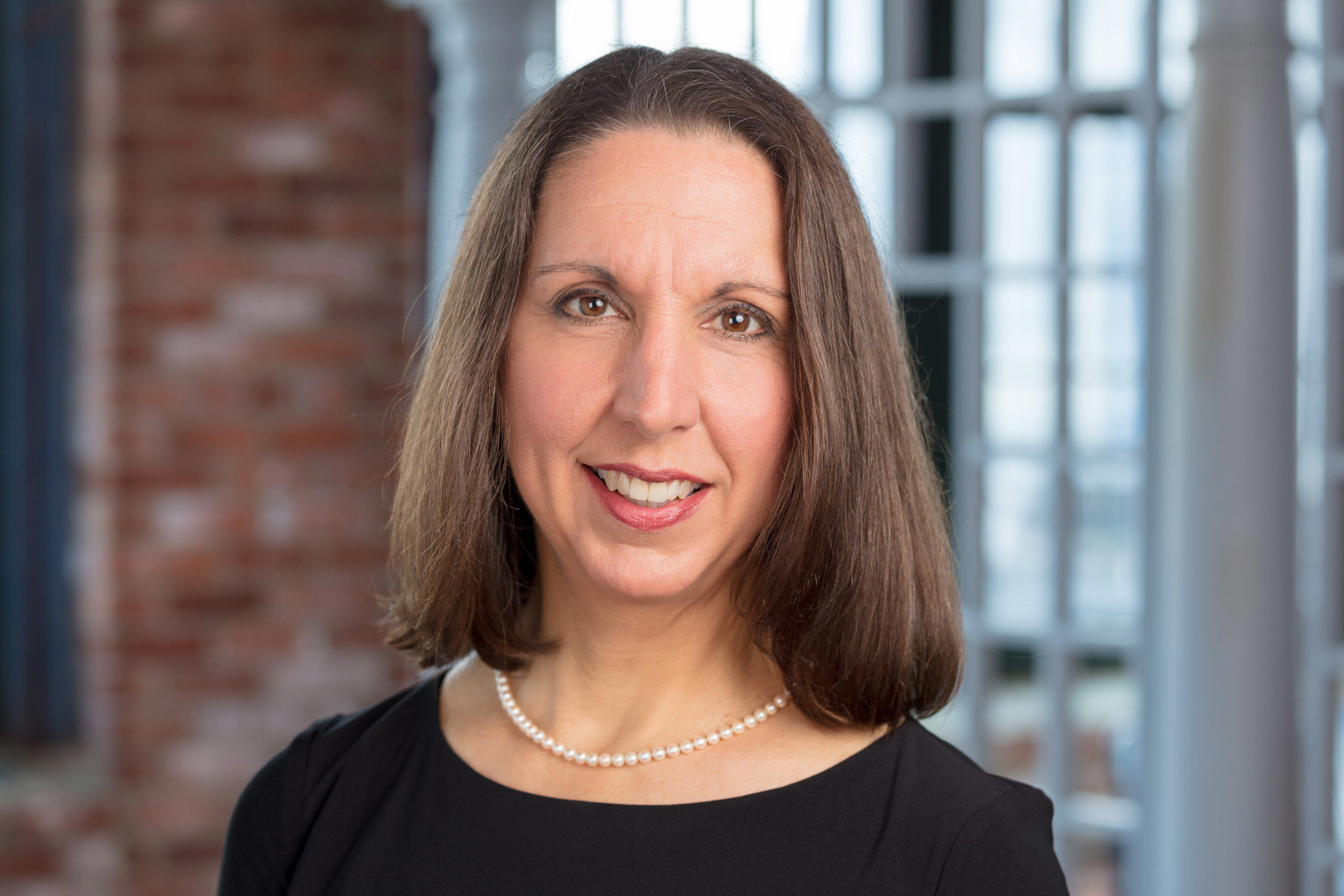 Bio — Lynne Heinzmann