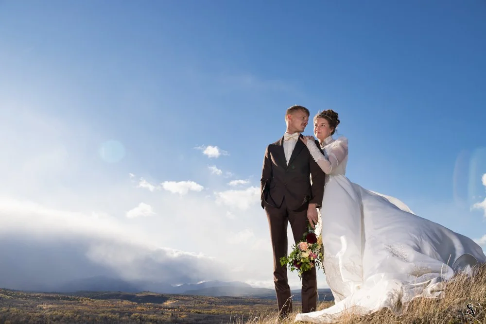 Timeless Dutch Post-Wedding, Chief Mountain – SV Photograph