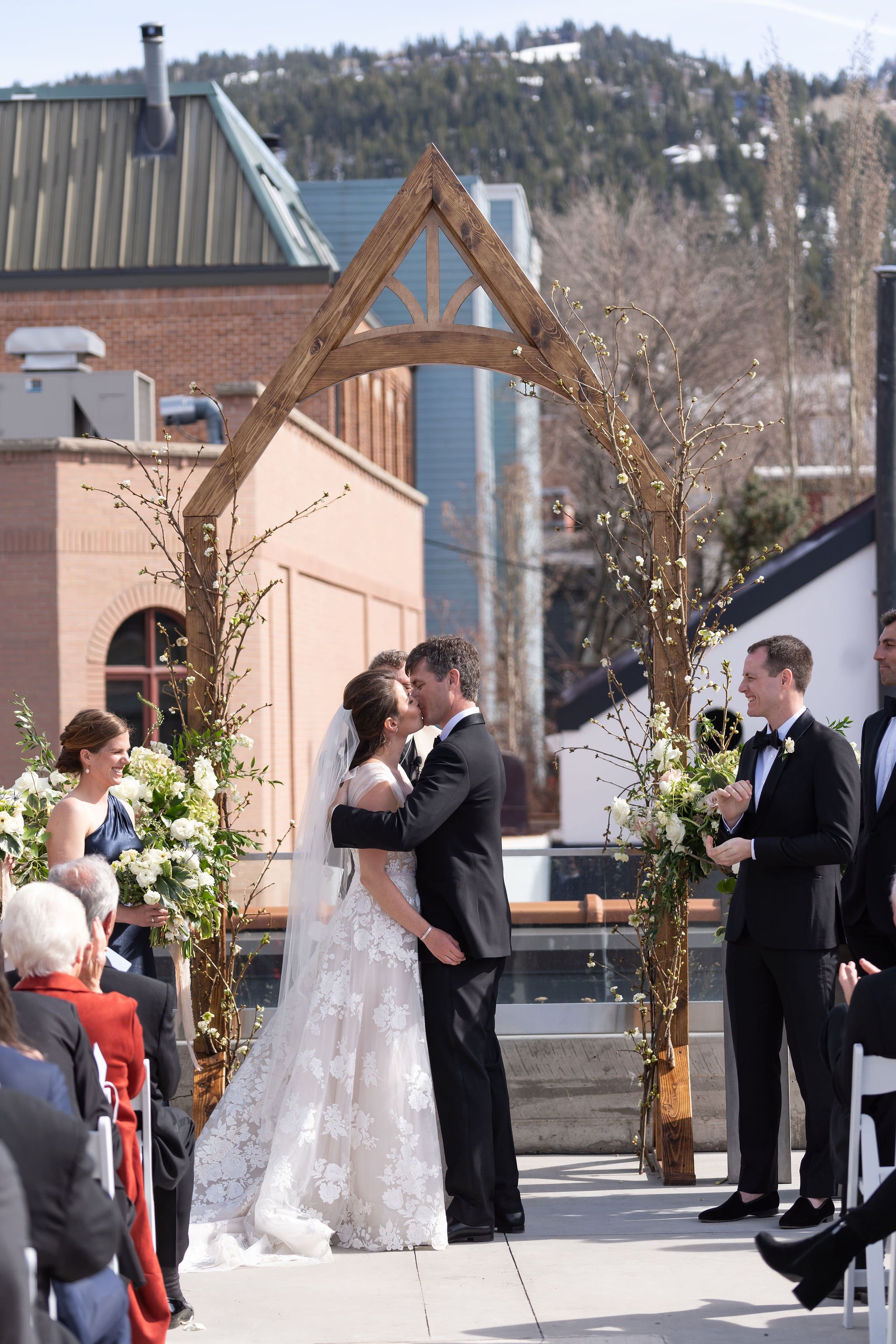 Romantic Spring Wedding at 4U Ranch | Carrie & Nolan