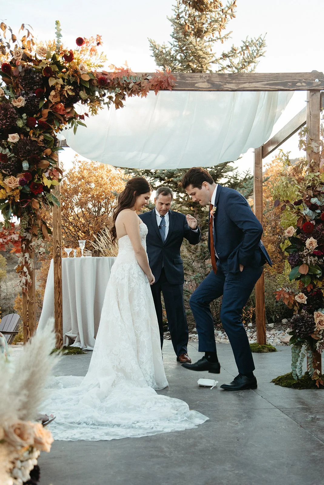 Romantic Fall Wedding at Blue Sky Ranch | A Mountain Celebration for ...