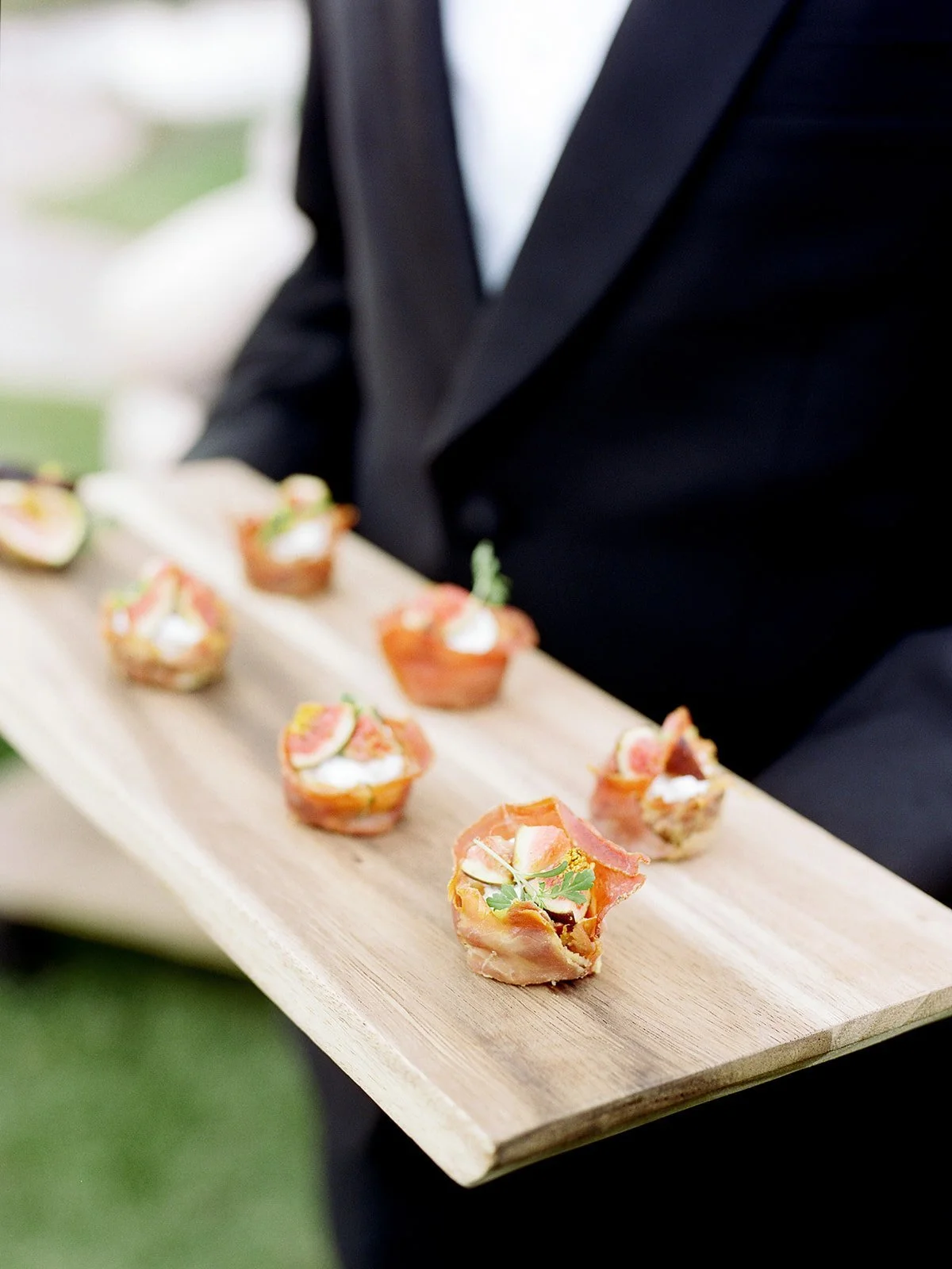 Tipping Wedding Vendors: Complete Guide by Michelle Leo Events