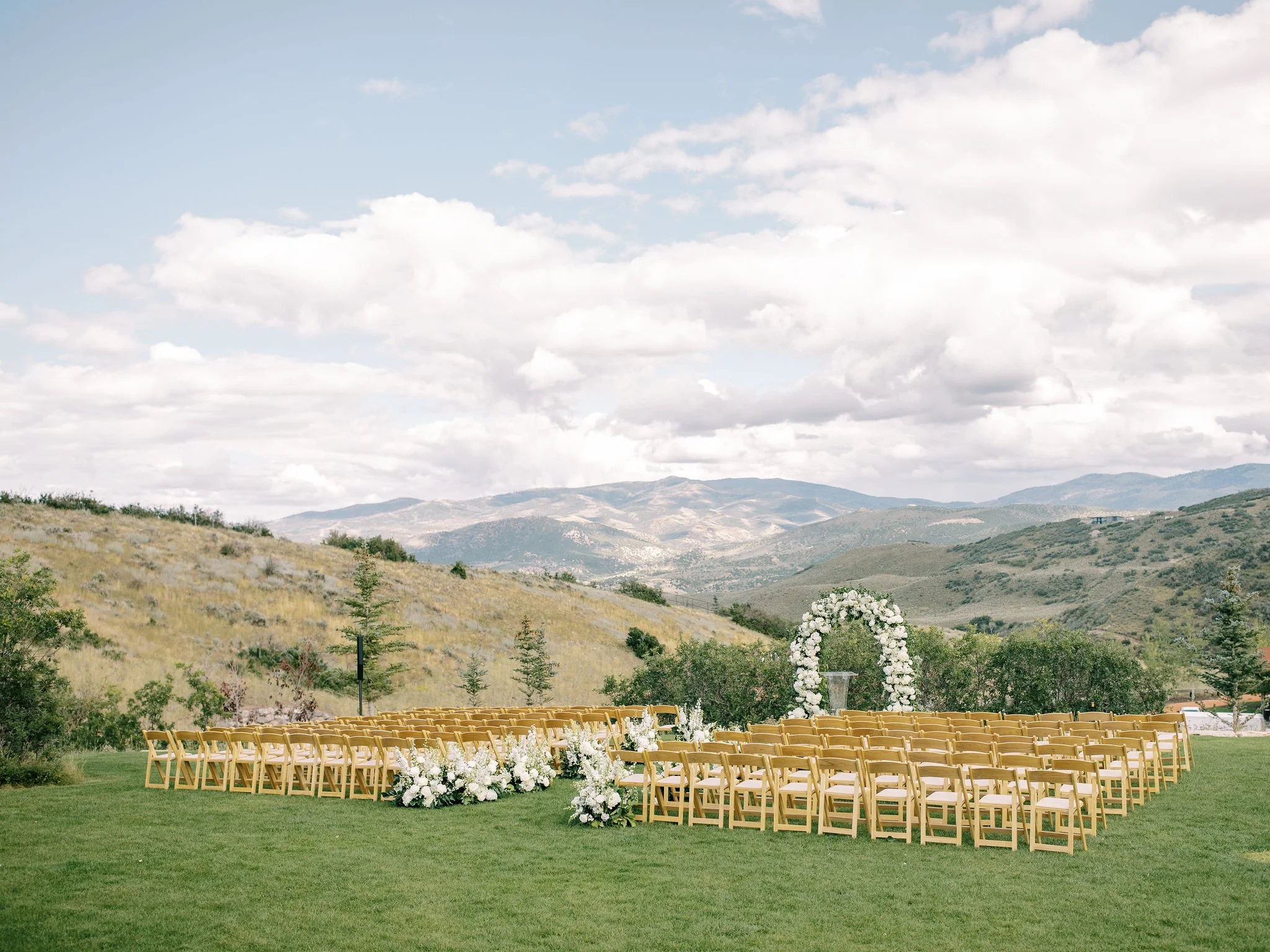Black Tie Wedding at Blue Sky Ranch | Luxury Mountain Wedding by ...