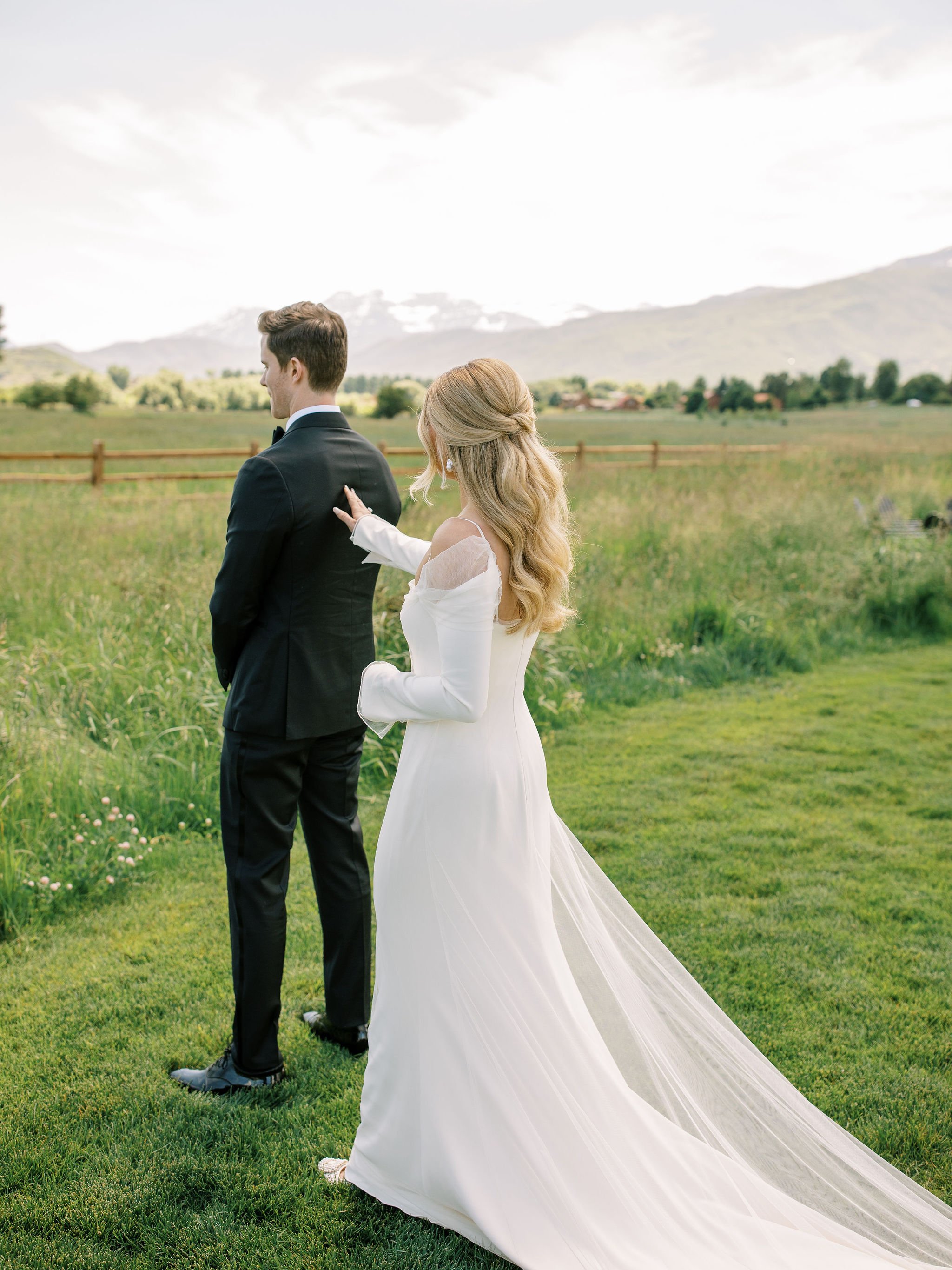 Why You Should Consider a First Look | Michelle Leo Events