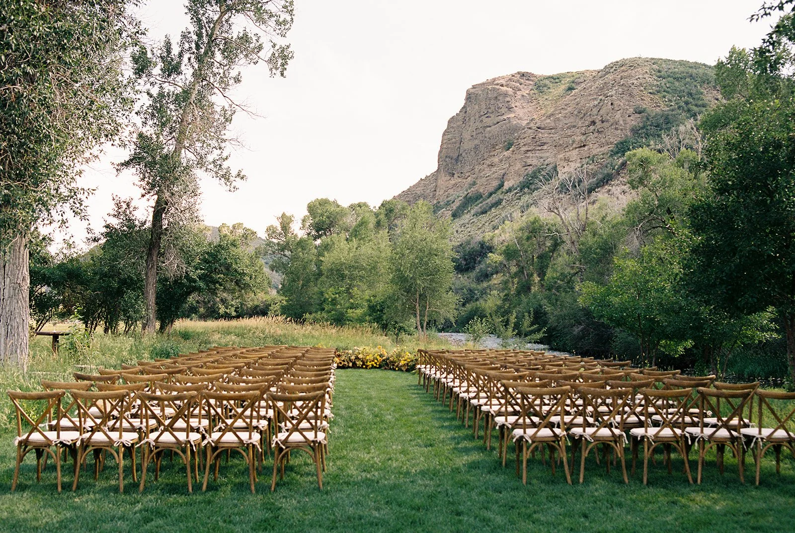 Outdoor Summer Wedding | Courtney & Brian’s Dream Celebration at 4U Ranch