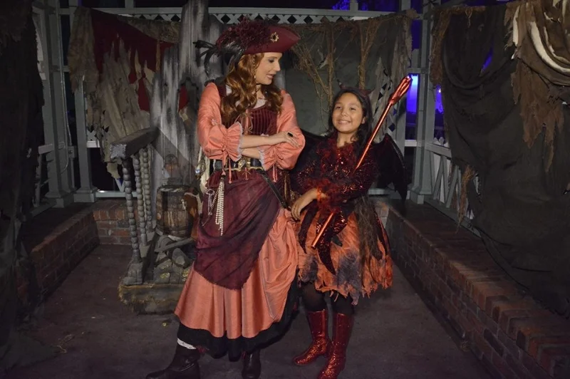 Chasing Fireflies For Unique Halloween Costumes — Cleverly Catheryn