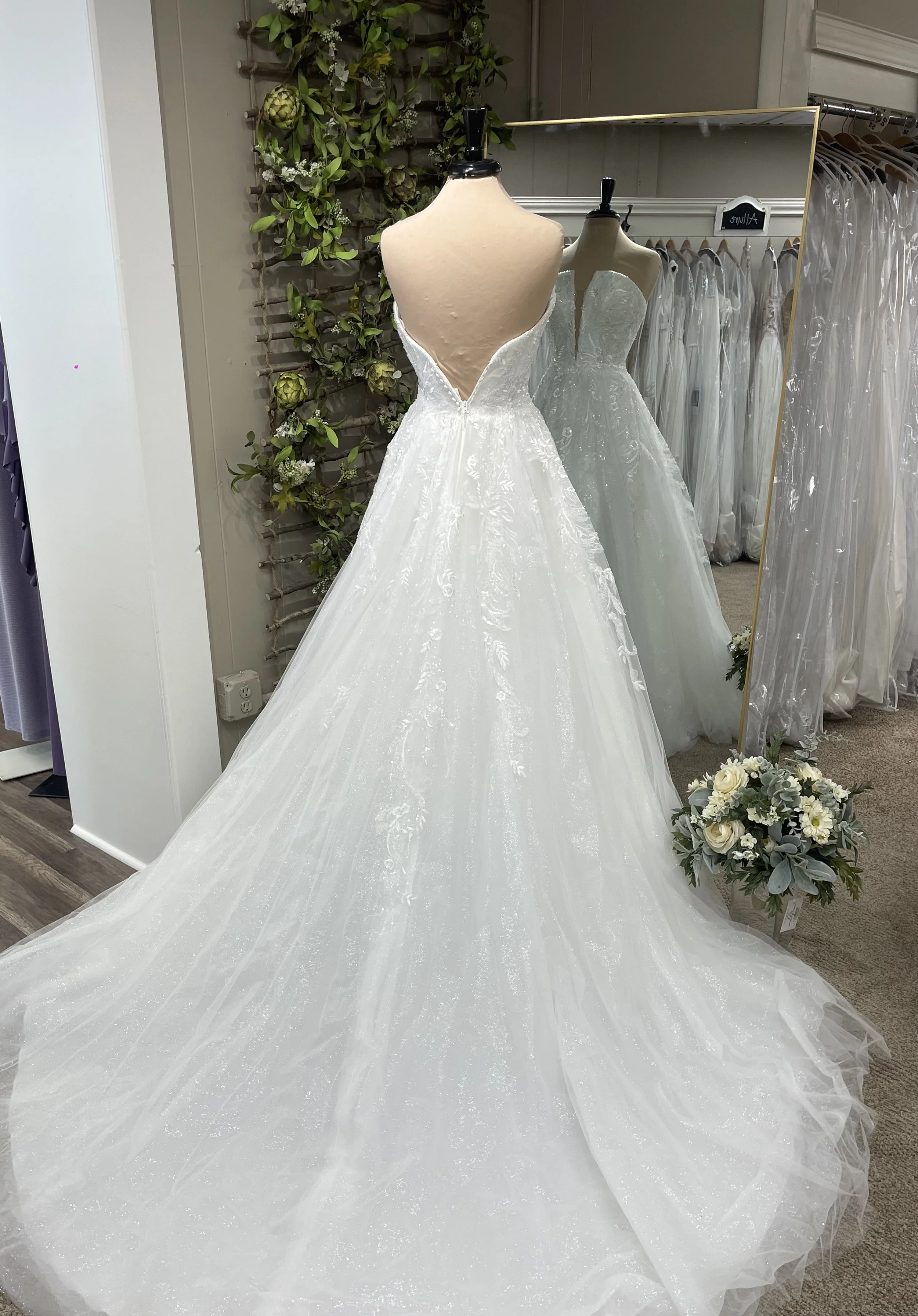 Store 2 — Bridal Isle