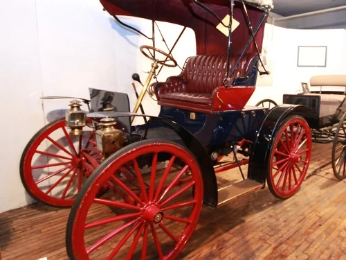 1909 Tudhope-McIntyre — Canadian Automotive Museum