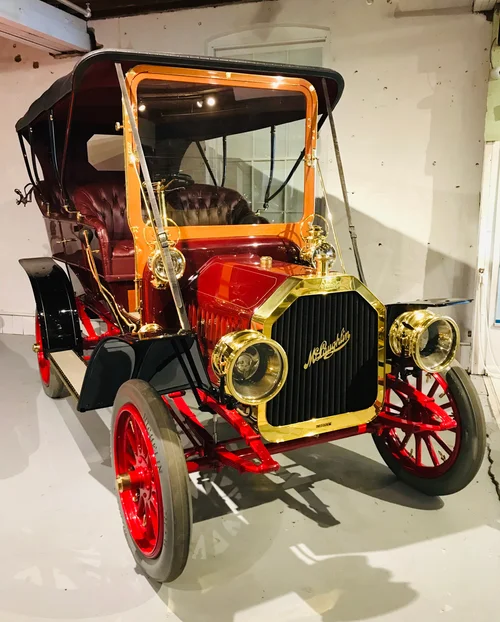 Canadian Vehicles — Canadian Automotive Museum