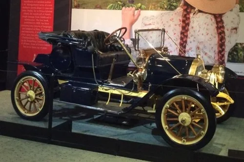 Audio Tour | Visite audioguidée — Canadian Automotive Museum