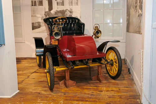 Canadian Vehicles — Canadian Automotive Museum