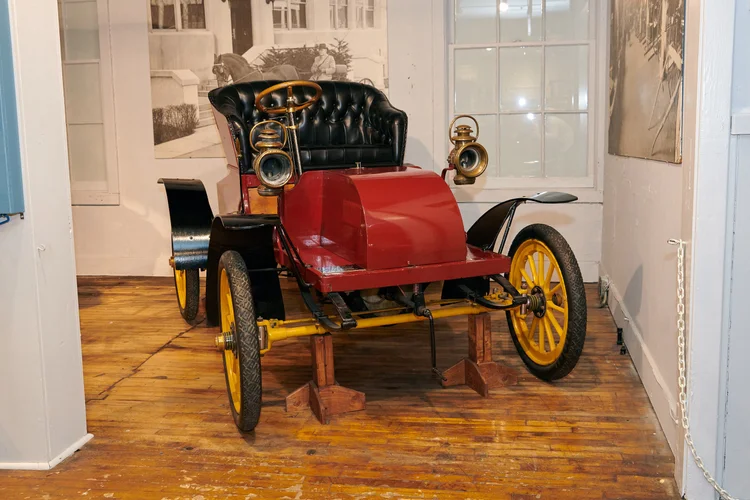 Canadian Vehicles — Canadian Automotive Museum