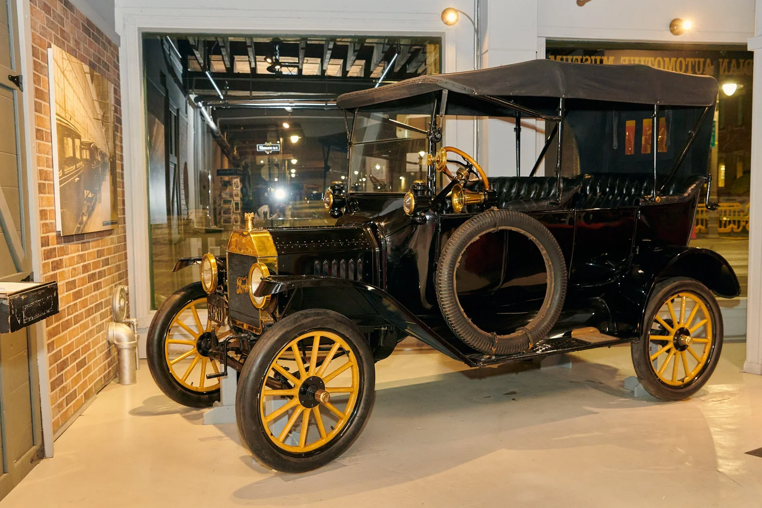 Canadian Vehicles — Canadian Automotive Museum