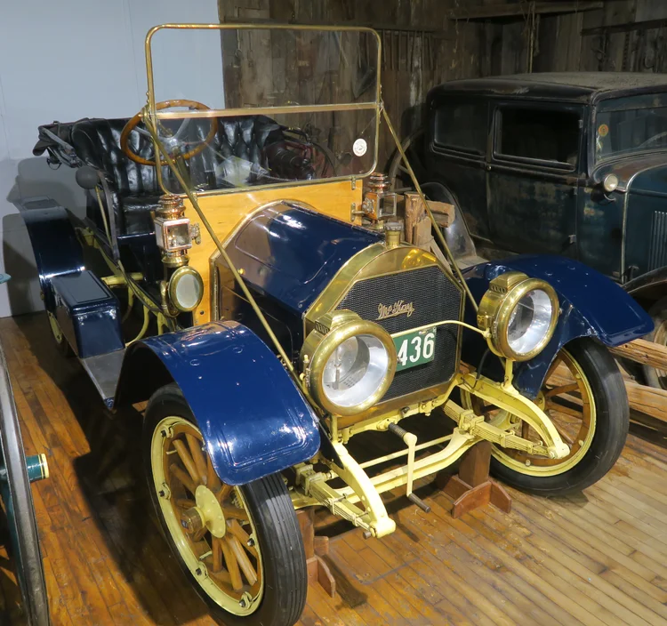 Canadian Vehicles — Canadian Automotive Museum