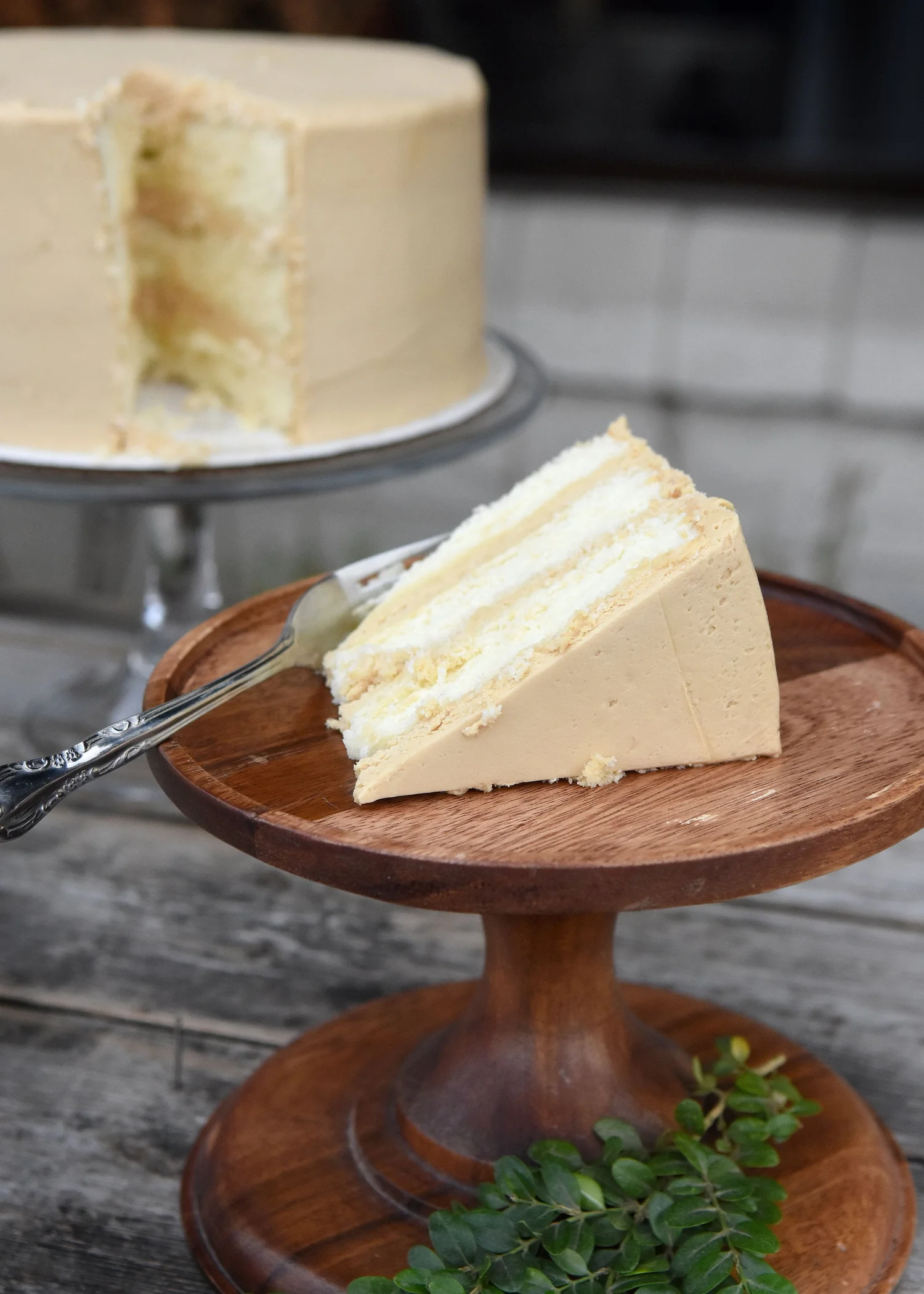Maxie B's-Caramel Cakes