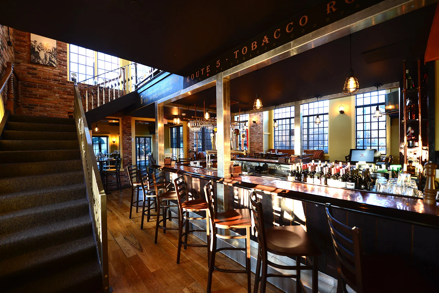 Roberto's Real American Tavern