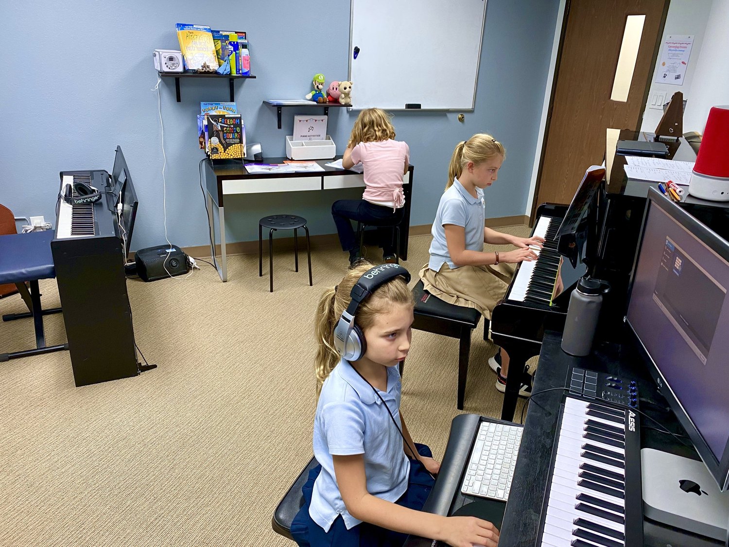 Music Lessons — Leading Note Studios