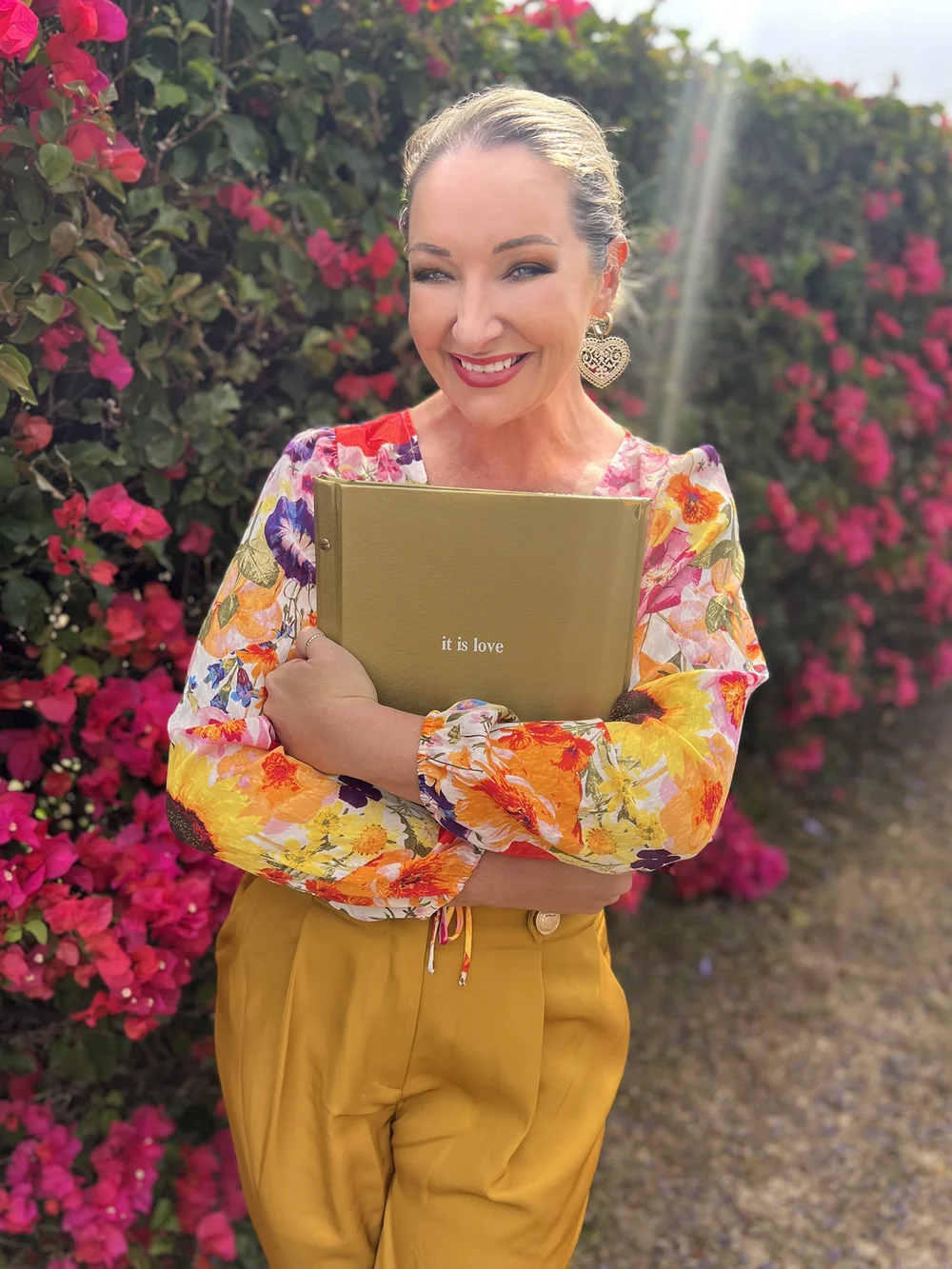 Celebrants — Gold Coast Pop Up Weddings