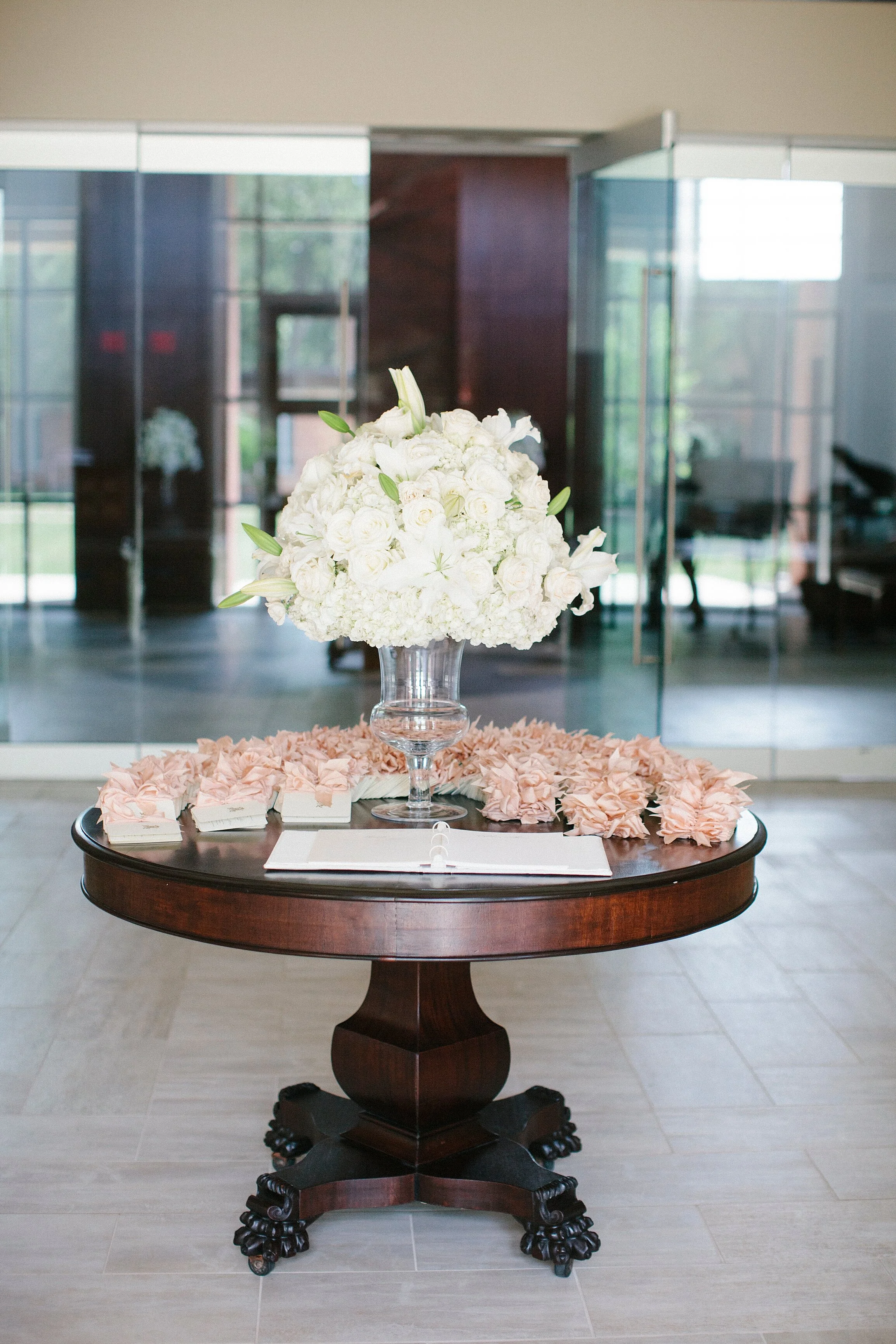 Kristen Saban & Adam Setas Wedding | Tuscaloosa, AL — leslie hollingsworth