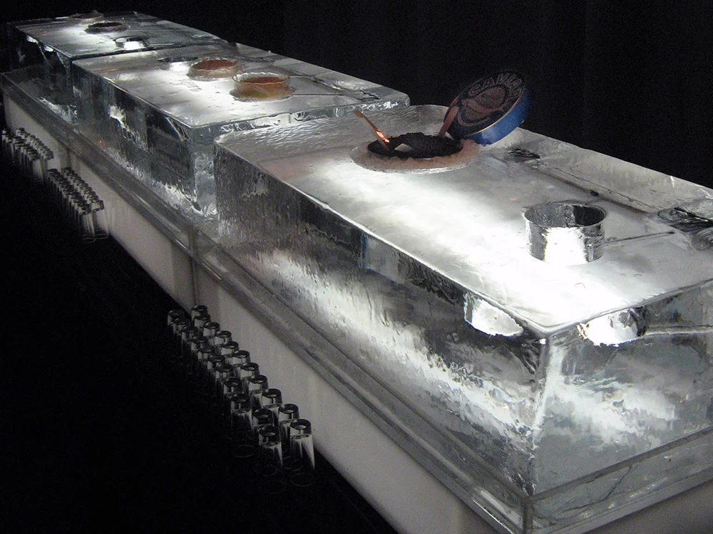 P-Food-Caviar — Okamoto Studio