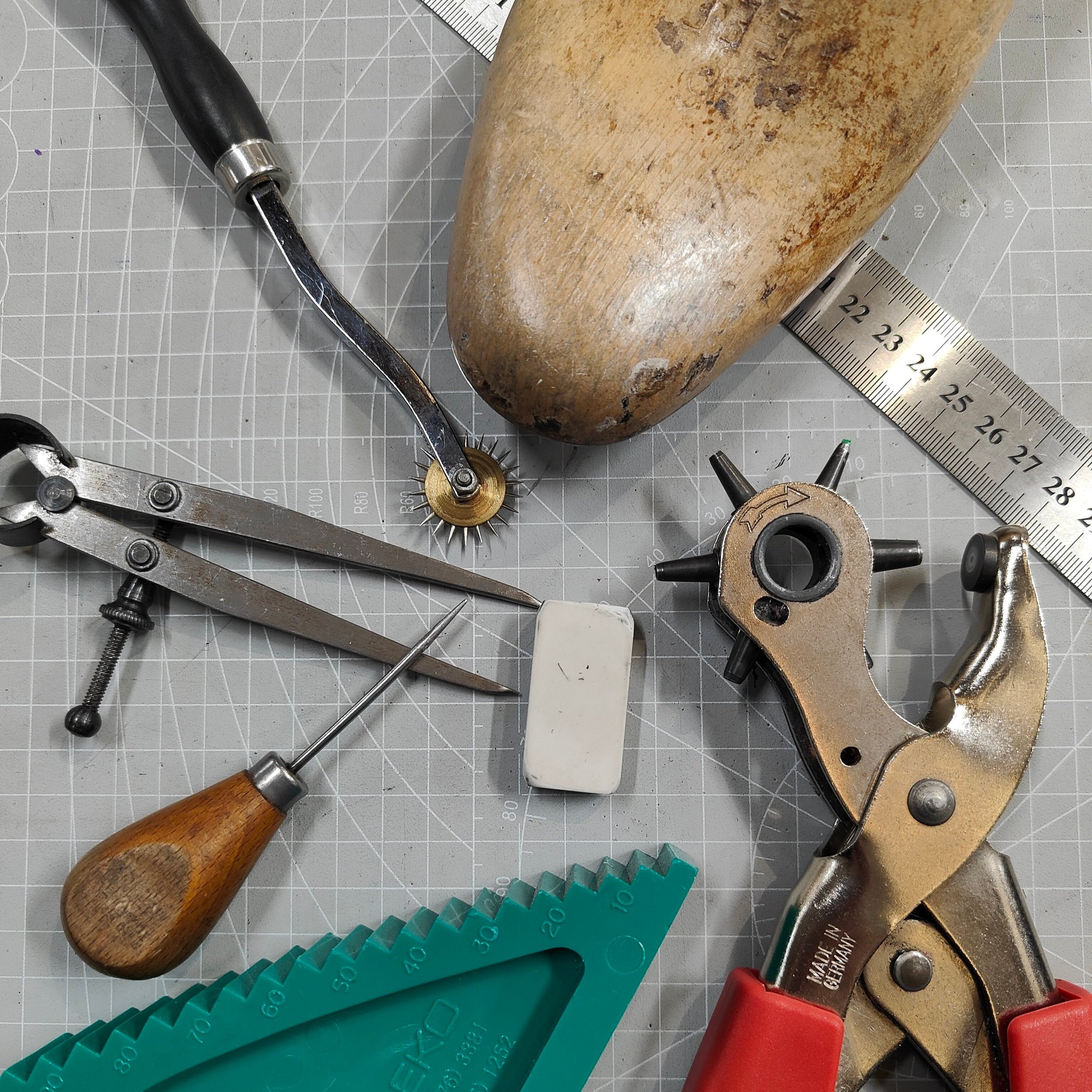 WORKSHOPS — Shoe School