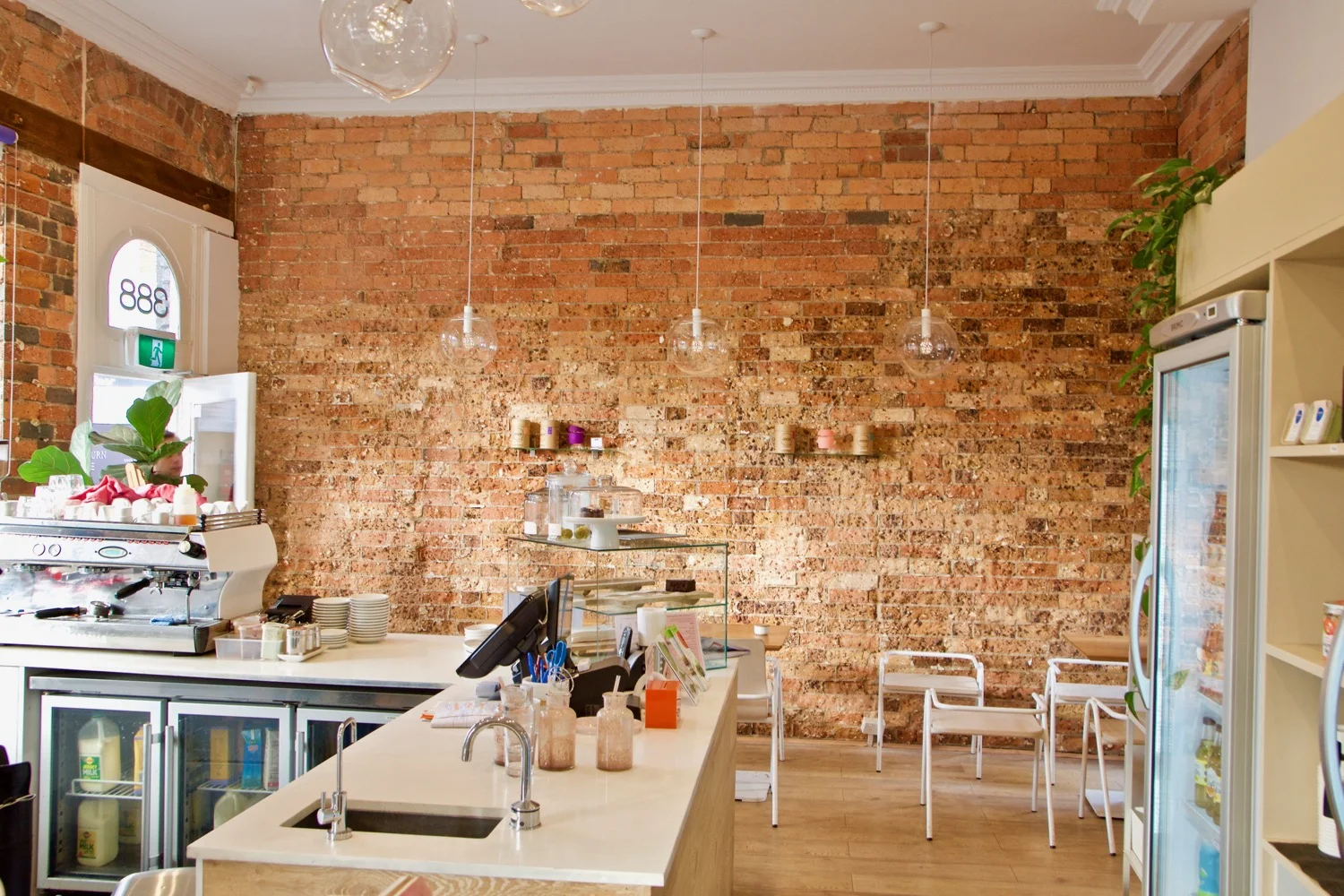 MOM Cafe — Gastrology