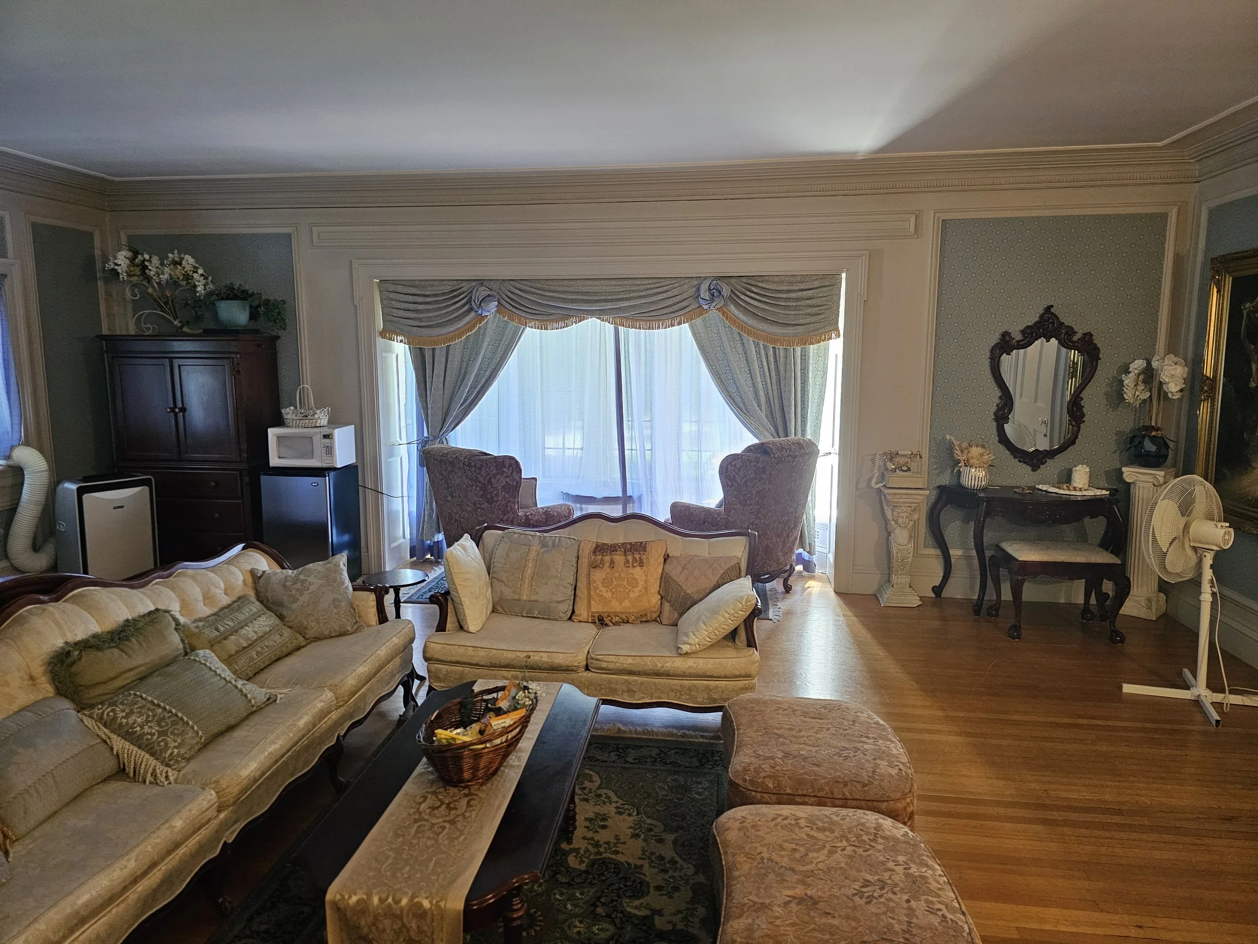 Anna's Suite – Thornewood Castle