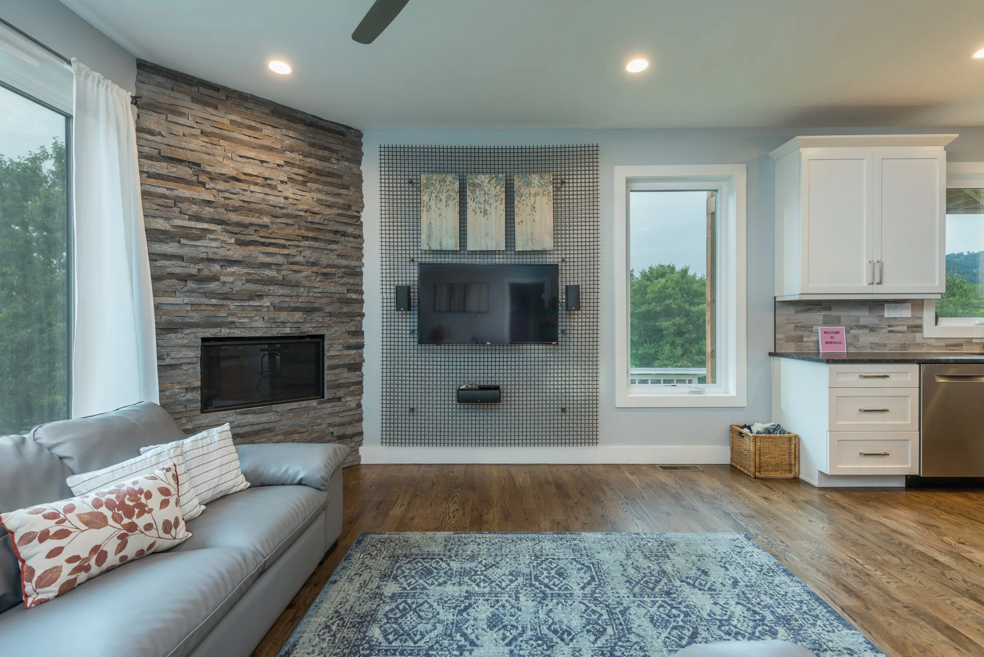 Custom Home Builder in Asheville: Solid Rock Builders