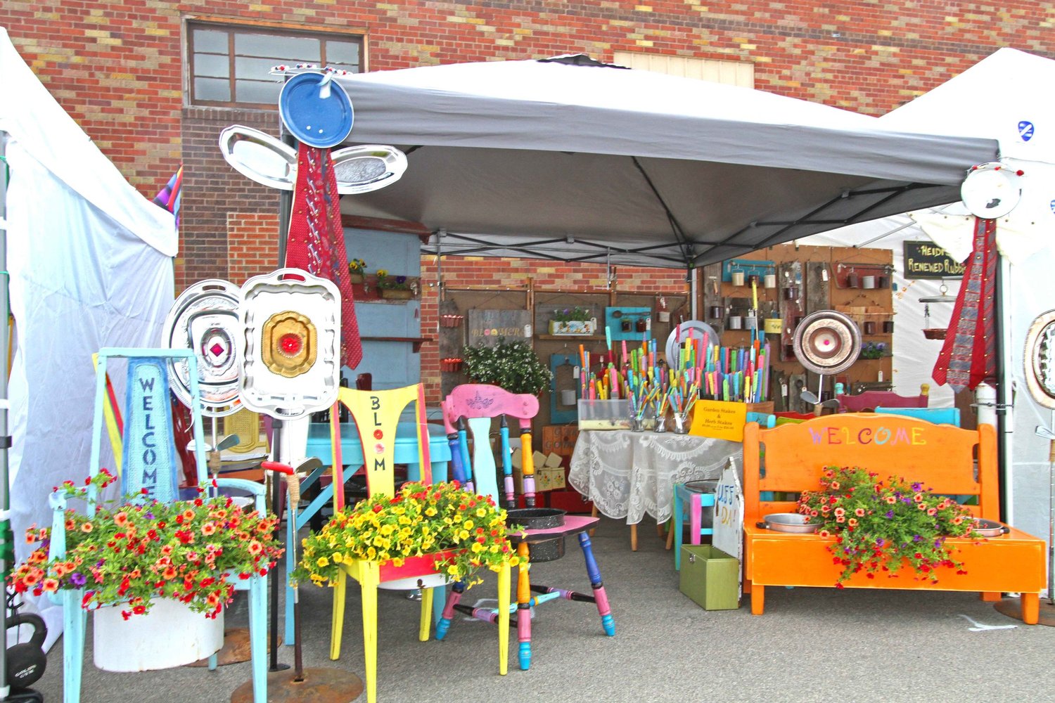 Street Faire at the Lakes