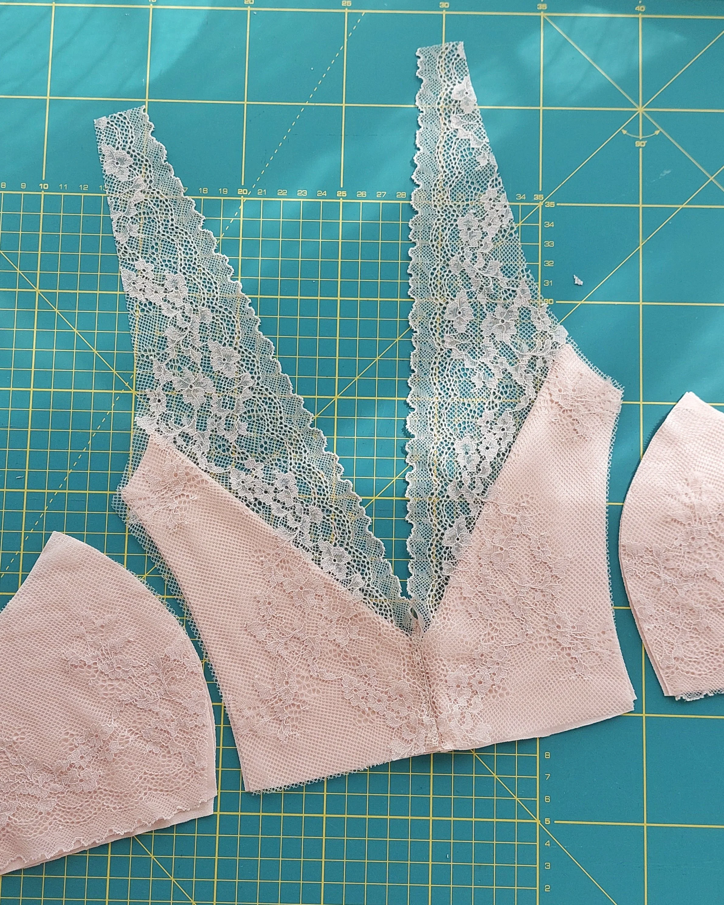 Tutorial: Hanna bralette with removable foam cups // Tutorial: bralette ...