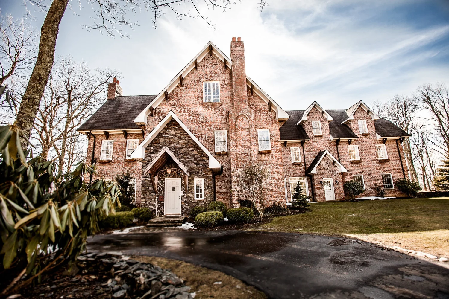 Accommodations | Rustic Wedding & Reception Venue - Twickenham House & Hall