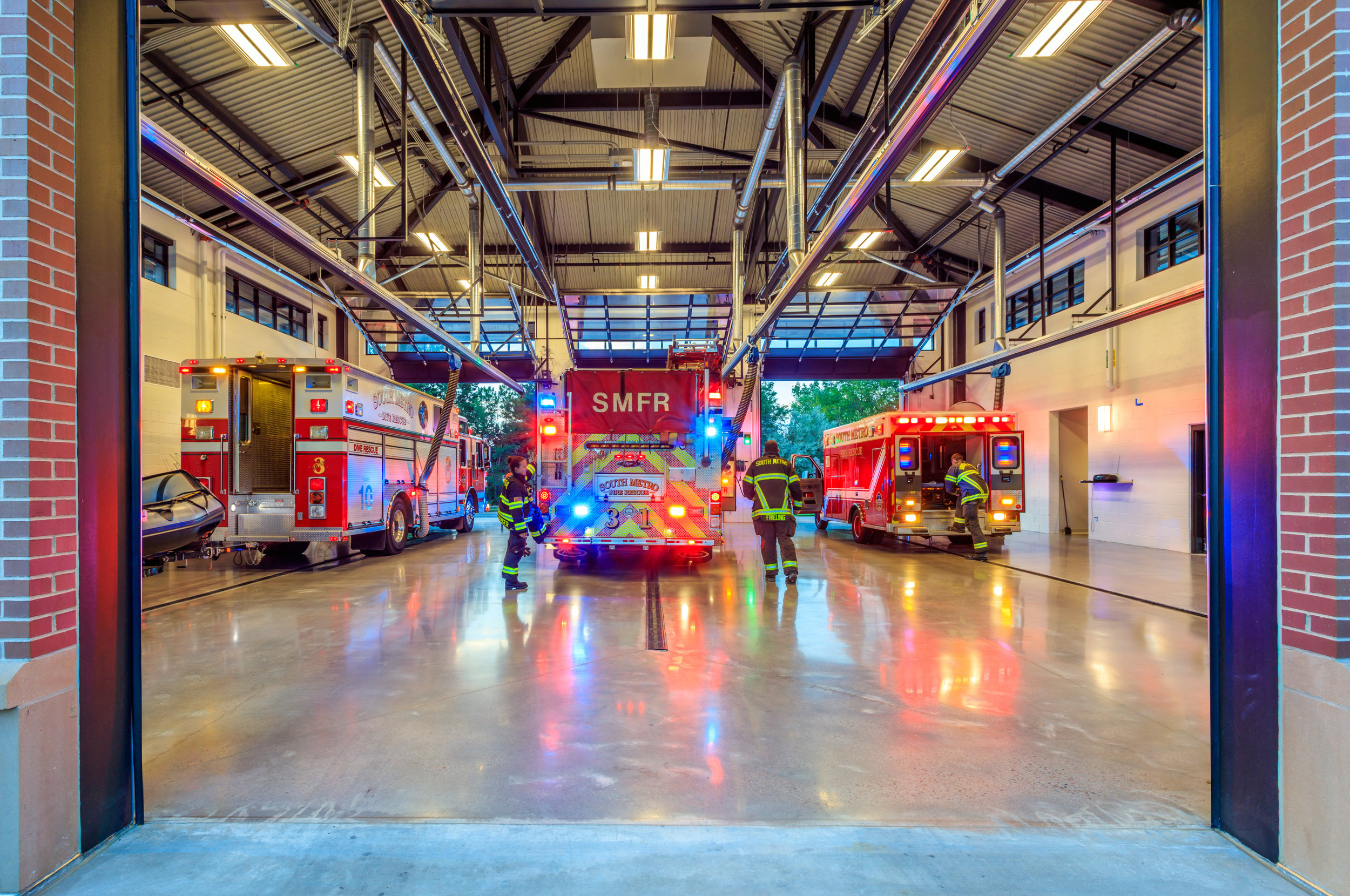 South Metro Fire Rescue Authority Station 31 — Integrated Lighting and ...