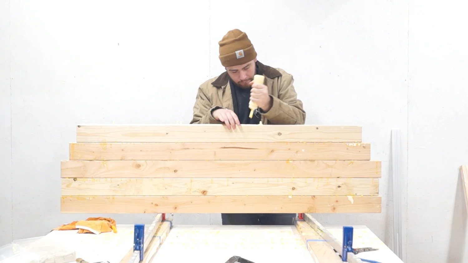 DIY ROUND FARMHOUSE DINING TABLE — Modern Builds