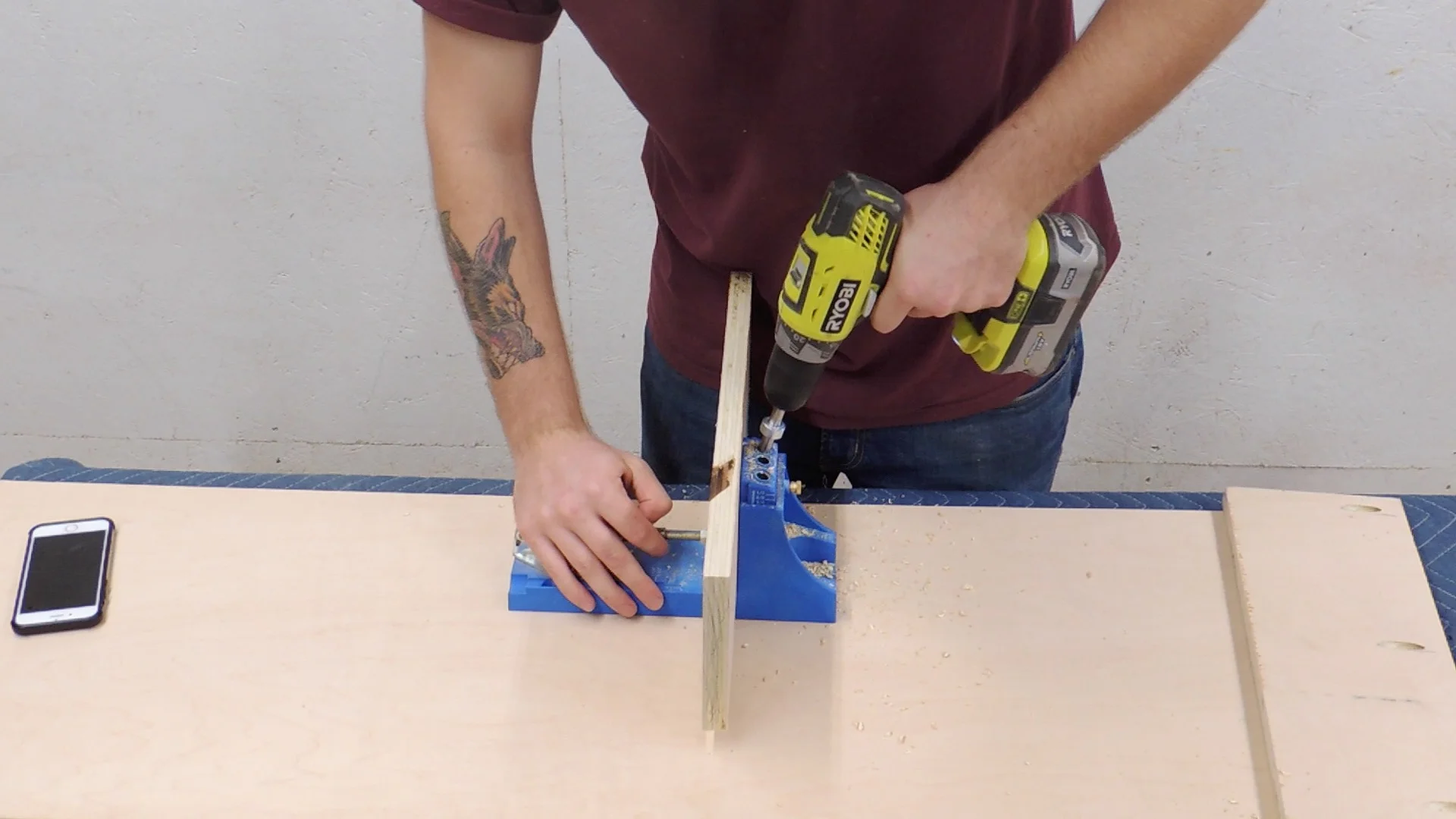 DIY PLATFORM BENCH WITH BUILT IN SIDE TABLE — Modern Builds