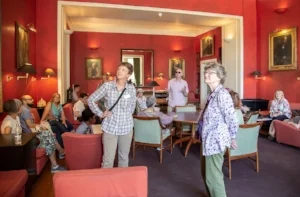 Lizzie Hammond on Woolf and Politics — Literature Cambridge