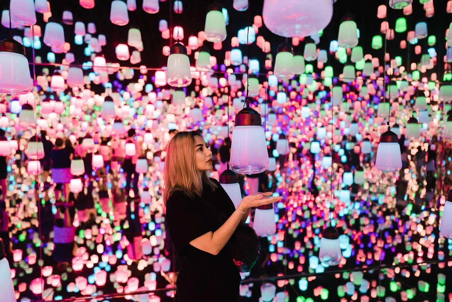 Expert Tokyo TeamLab Photographer for Stunning Digital Art & Immersive ...