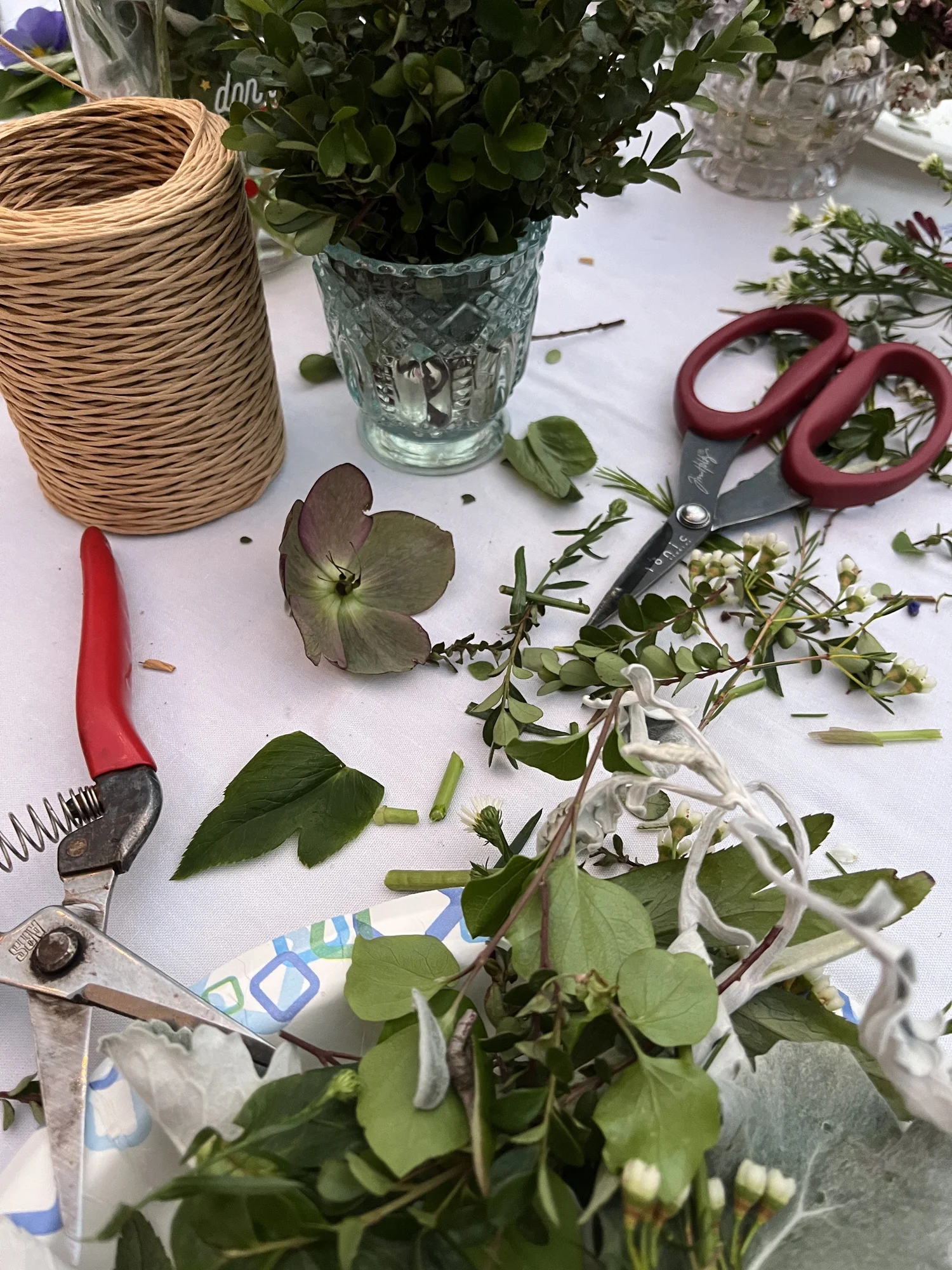 How to Make DIY Bouquets for Prom