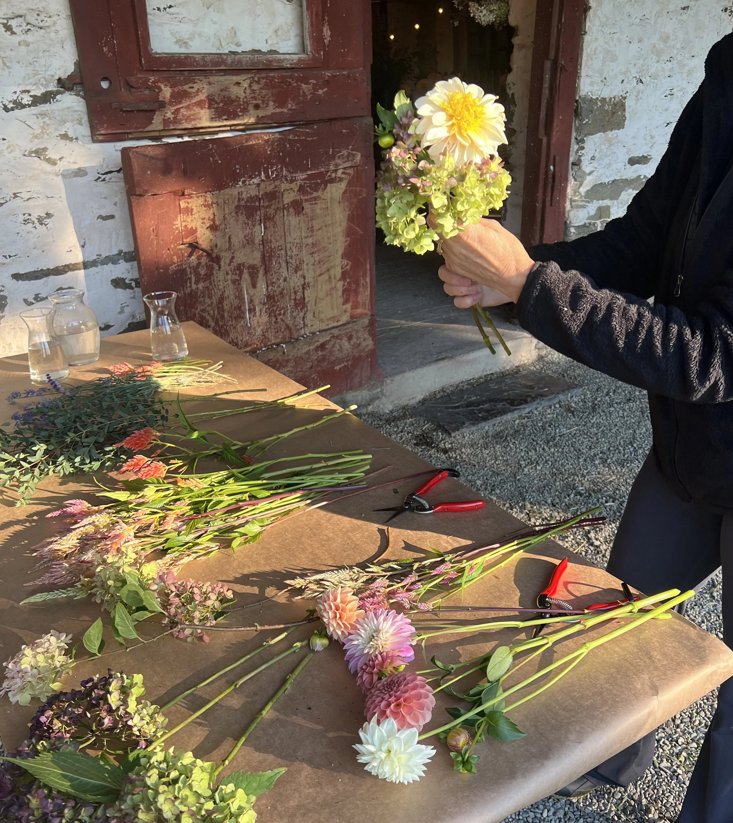 How to Make DIY Bouquets for Prom
