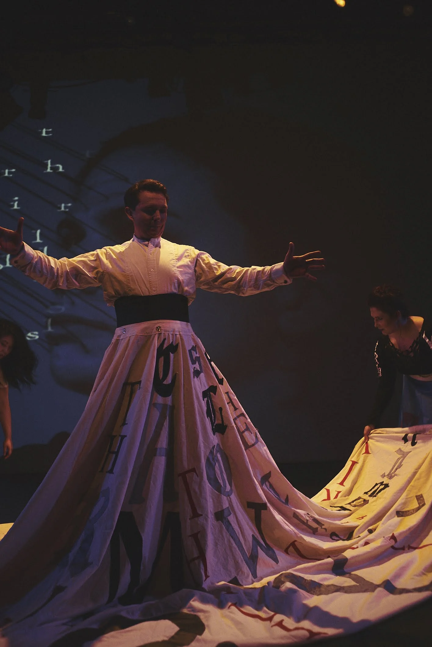 Divide Light Opera — Lesley Dill