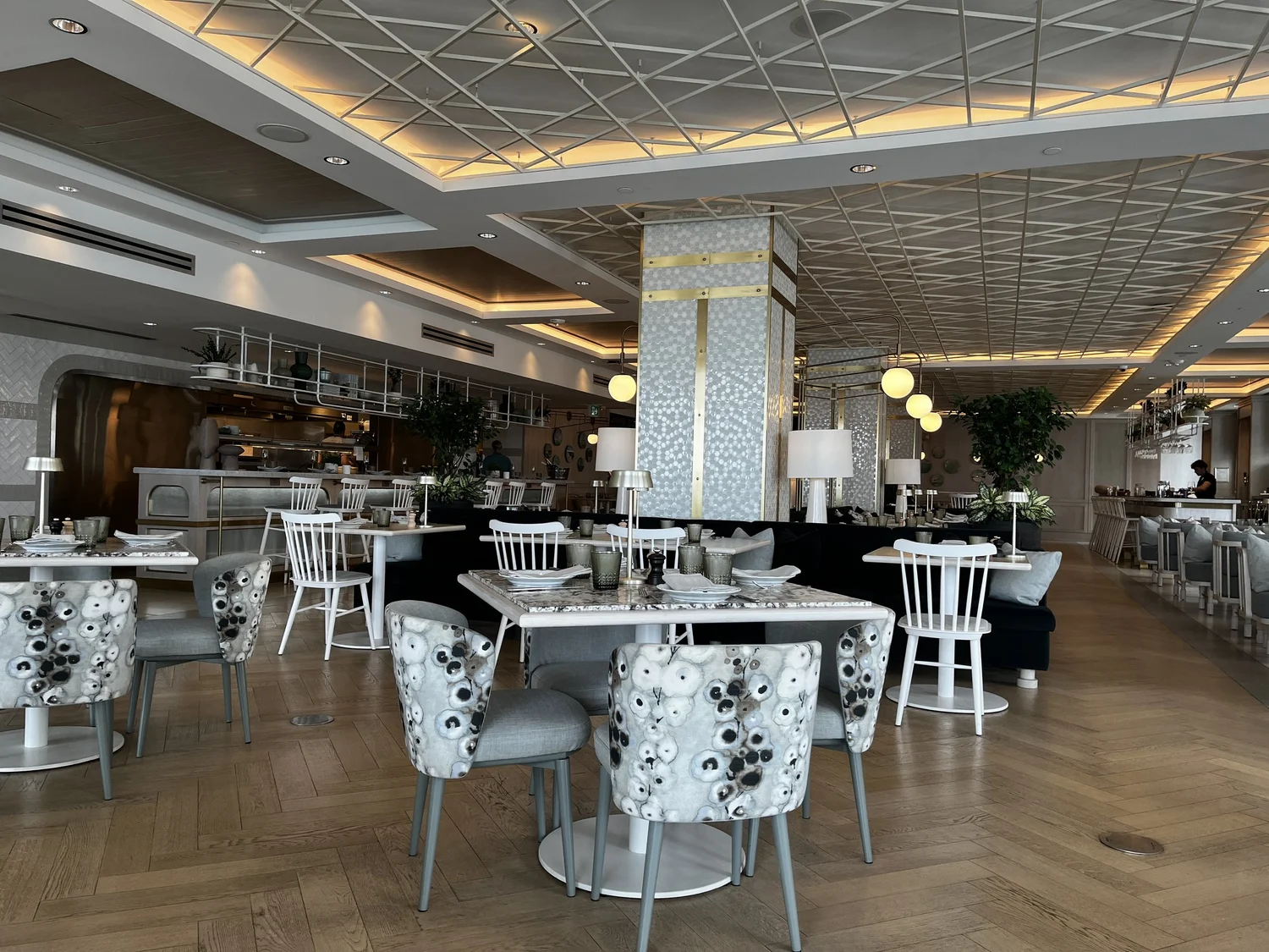 Restaurant Profile - Isabelle's Restaurant & Lounge — Modern ...