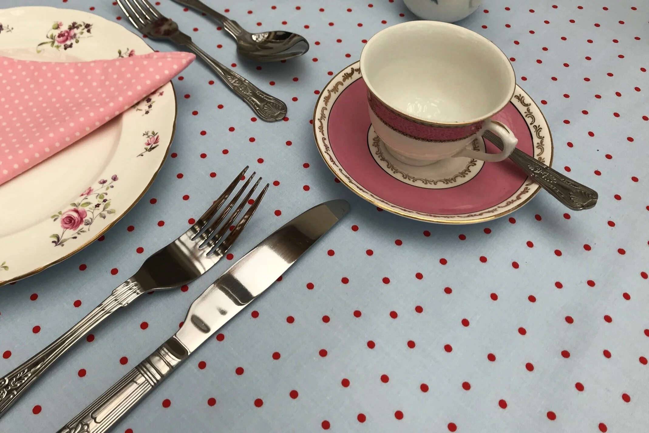Tablecloth and Napkin Hire — Valentina Hire Company - Bristol