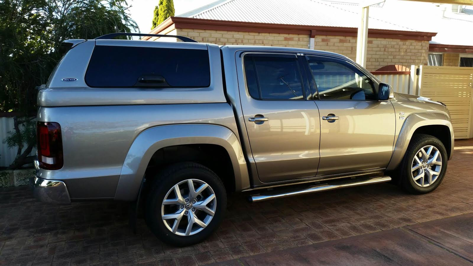 Volkswagen Amarok Canopy ELITE | PJ's 4x4