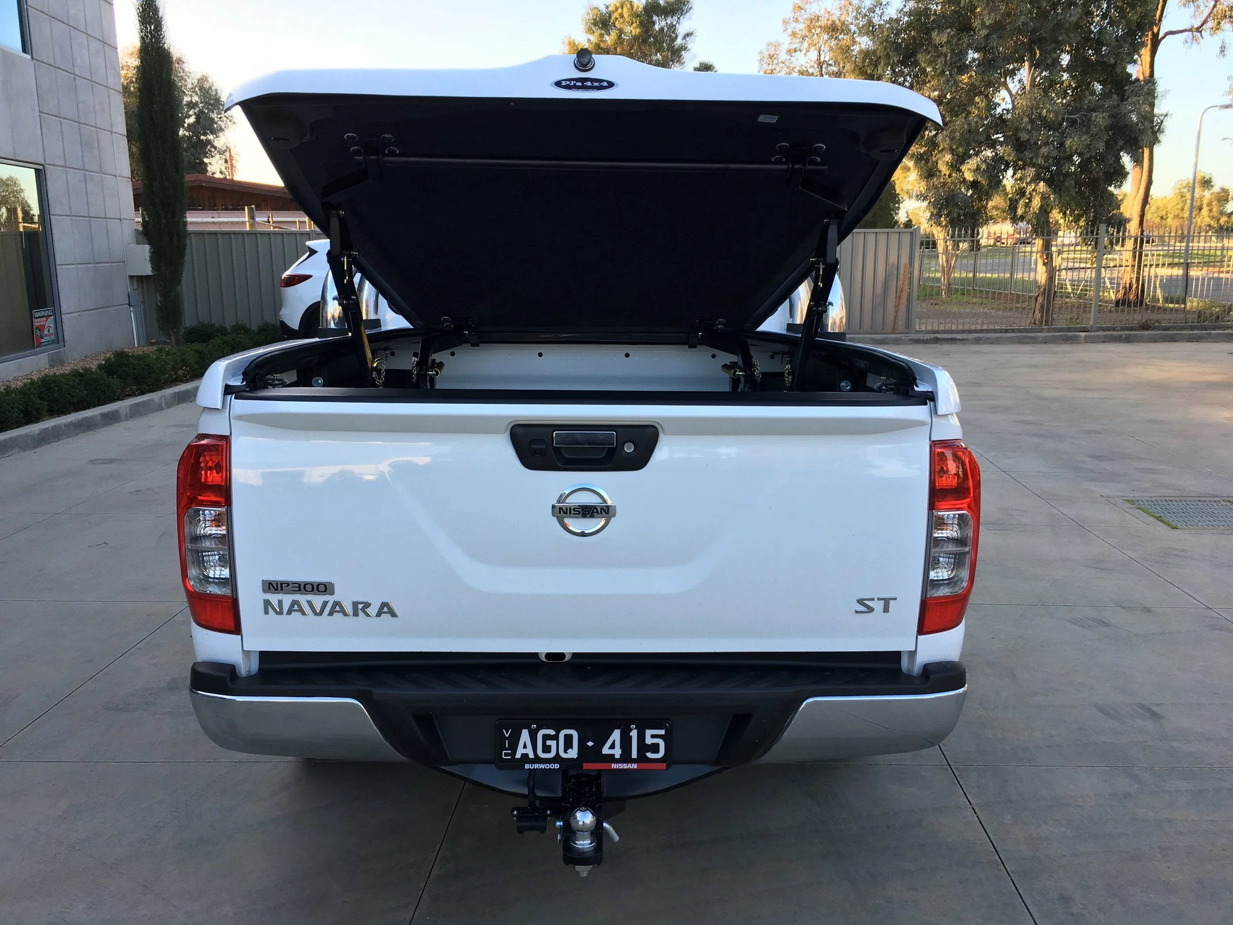 Nissan Navara Top Up Lid | NP300 Hard Lids